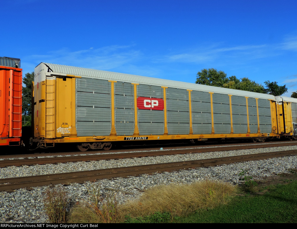 TTGX 990780 - CP 1136